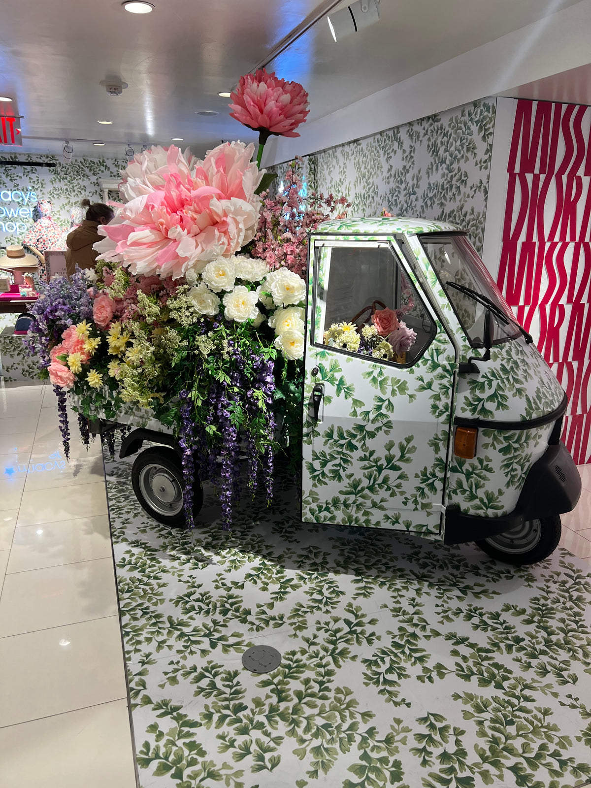 Floral Installations Gallery – Julia Testa