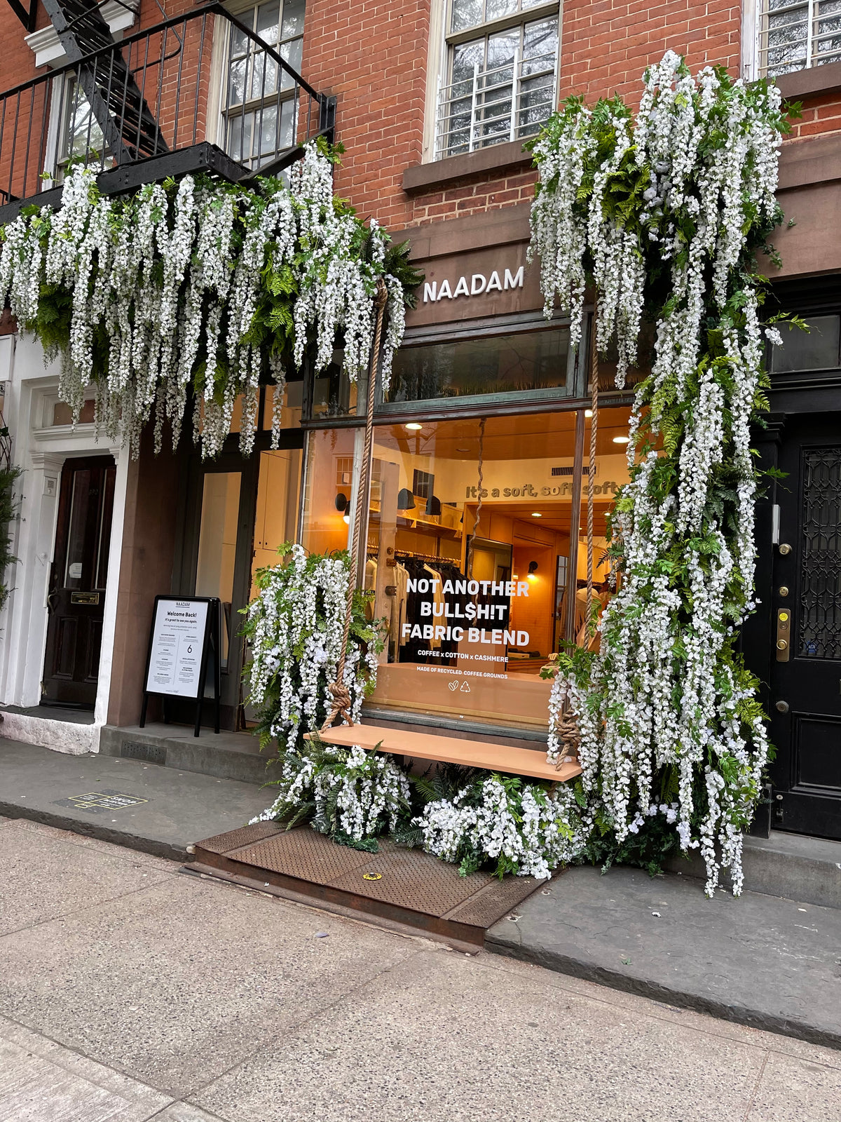 Floral Installations Gallery – Julia Testa