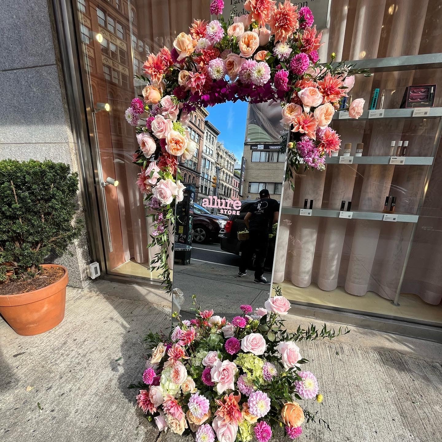 Floral Installations Gallery – Julia Testa